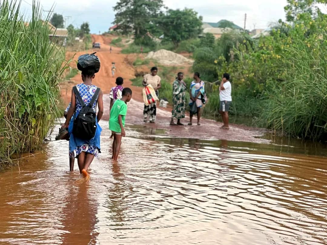 Bono: Dr. Kwasi Nyame-Baafi supports road shaping exercise